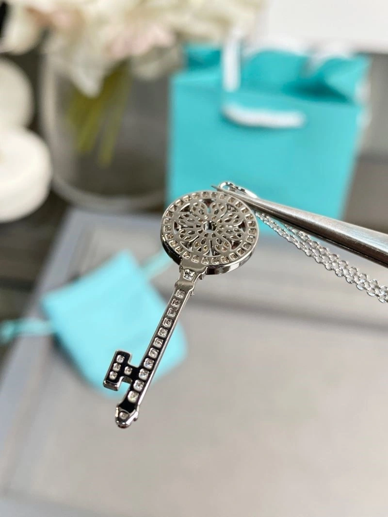 Economical Tiffany Necklaces