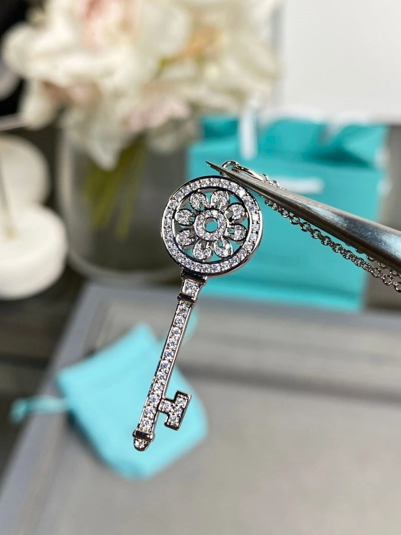Economical Tiffany Necklaces