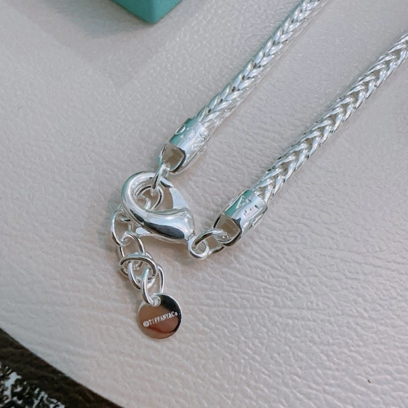 Cut-rate Tiffany Necklaces