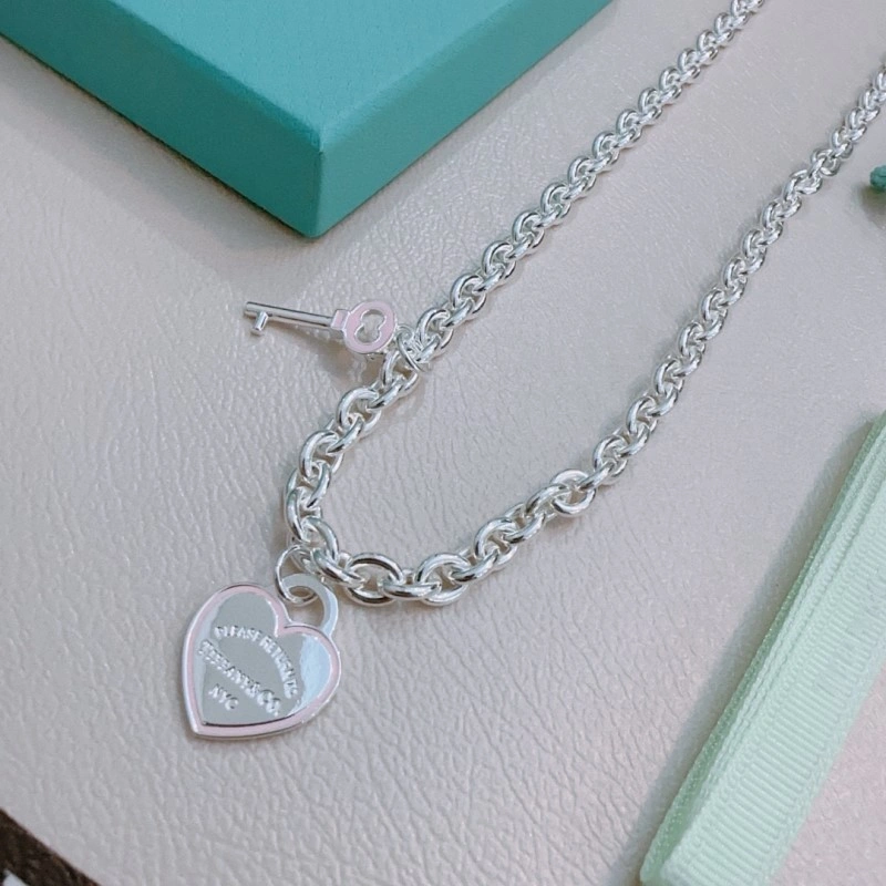 Accurate model Tiffany Necklaces