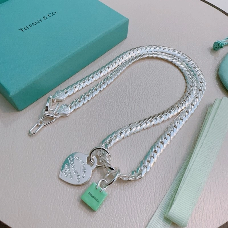 Low-cost Tiffany Necklaces