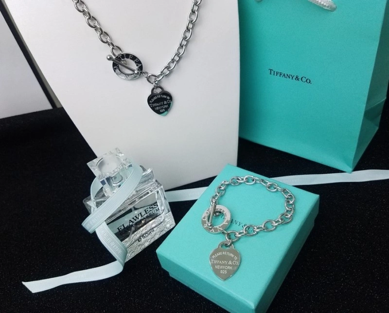 Bargain Tiffany Necklaces