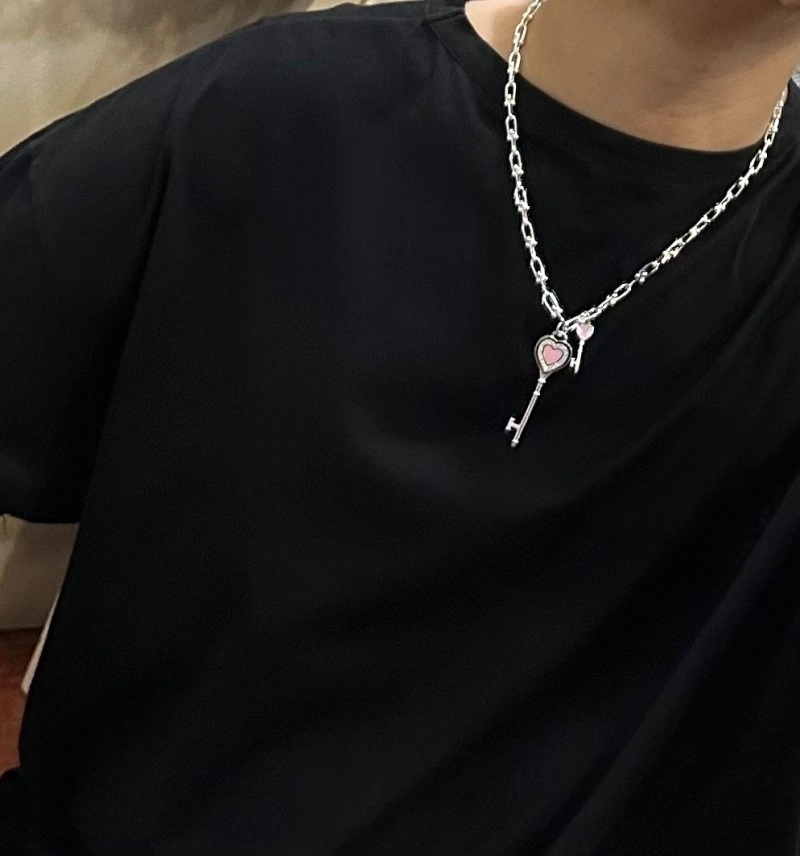 Bargain Tiffany Necklaces