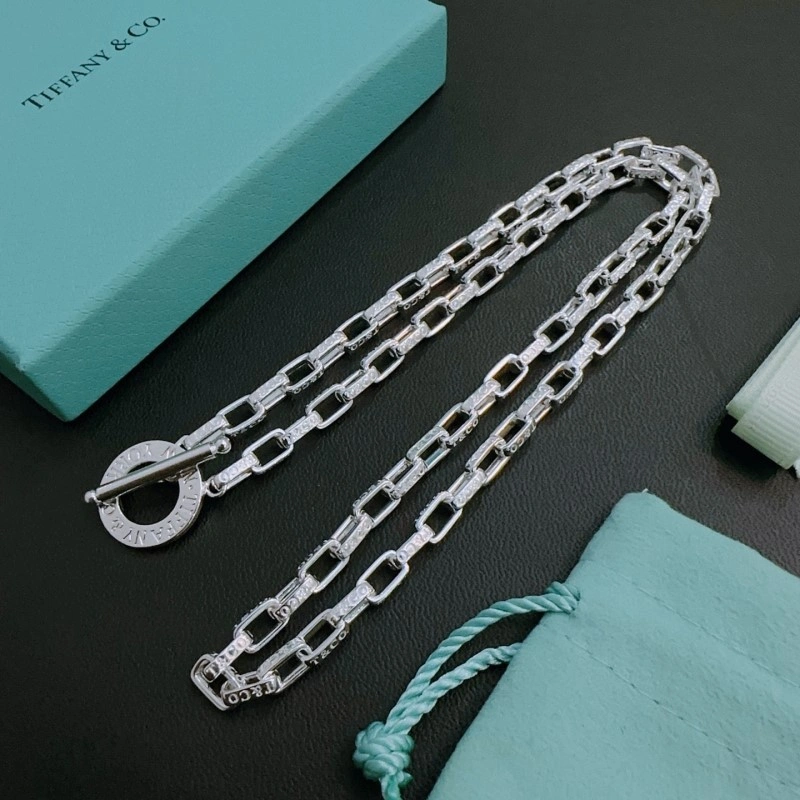 Brand-authenticated Tiffany Necklaces