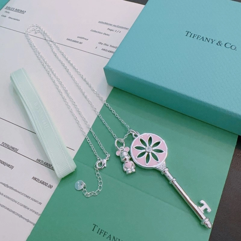 Cut-rate Tiffany Necklaces