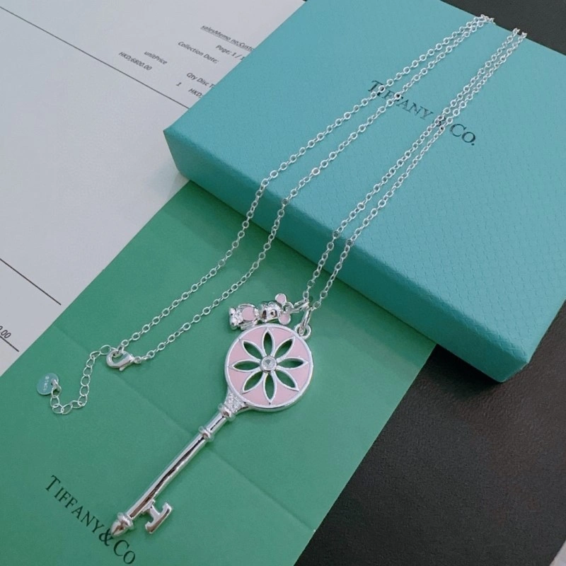 Cut-rate Tiffany Necklaces