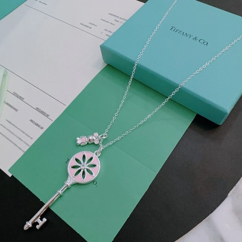 Cut-rate Tiffany Necklaces