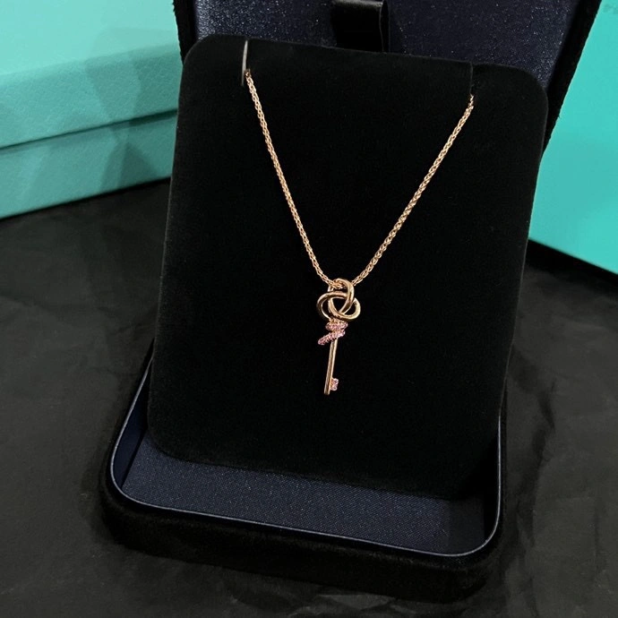 Genuine Tiffany Necklaces