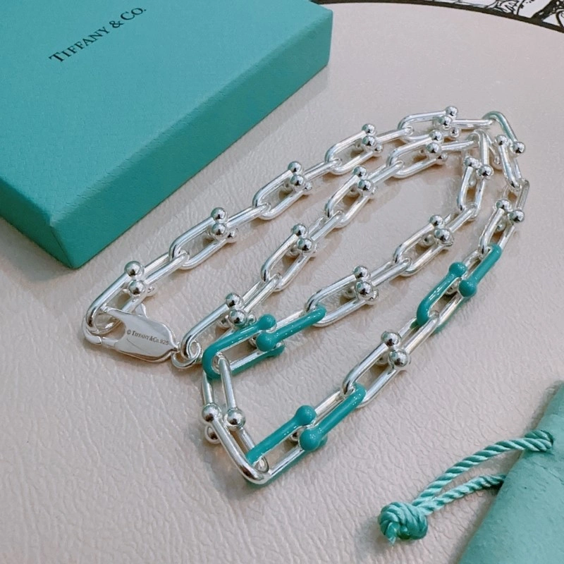 Cut-rate Tiffany Necklaces