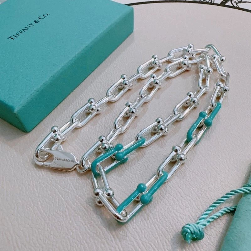 Cut-rate Tiffany Necklaces