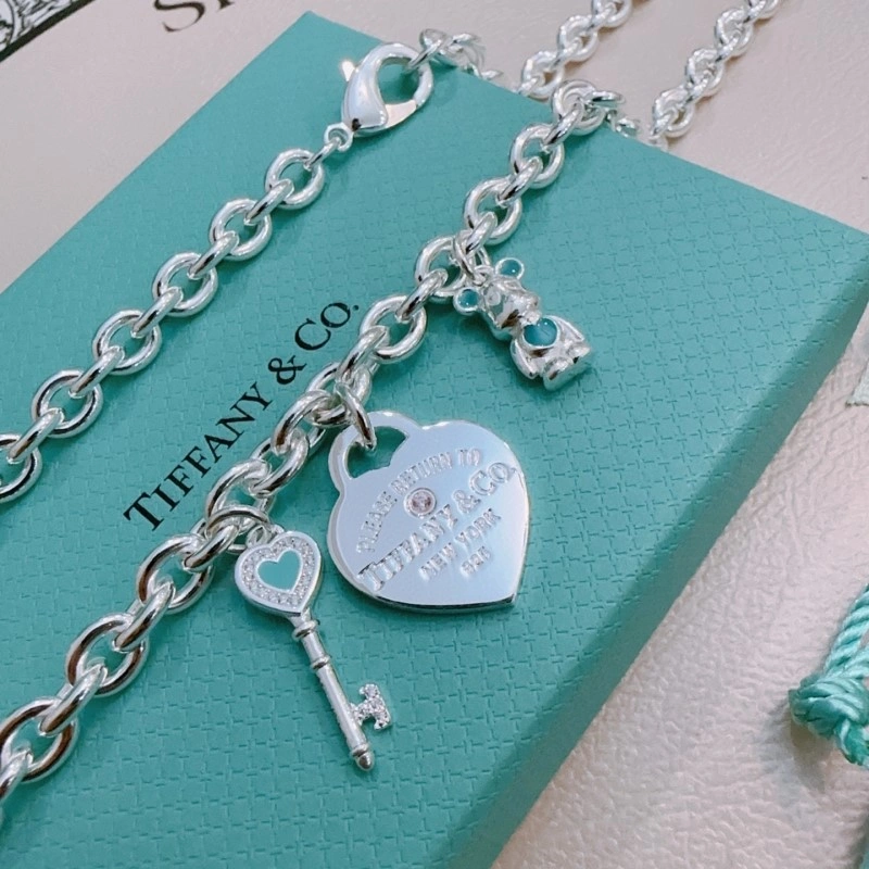 Bargain Tiffany Necklaces