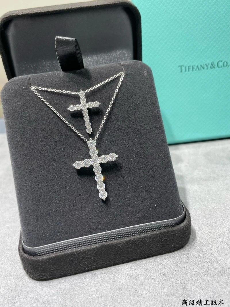 Brand-authenticated Tiffany Necklaces