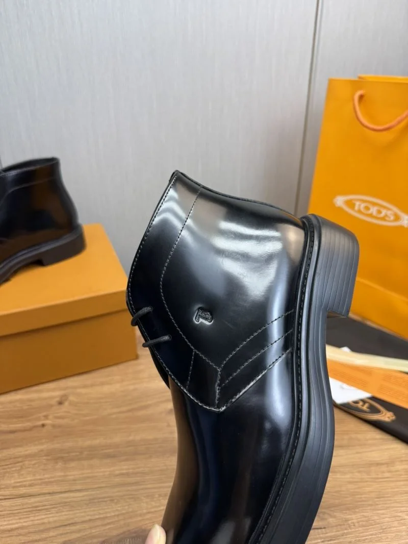 Exact replica Tods Boots