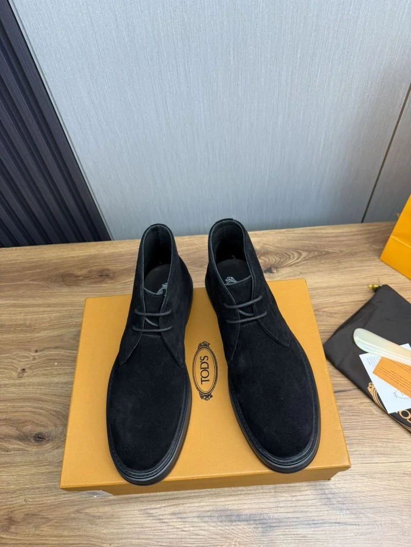 High fidelity Tods Boots