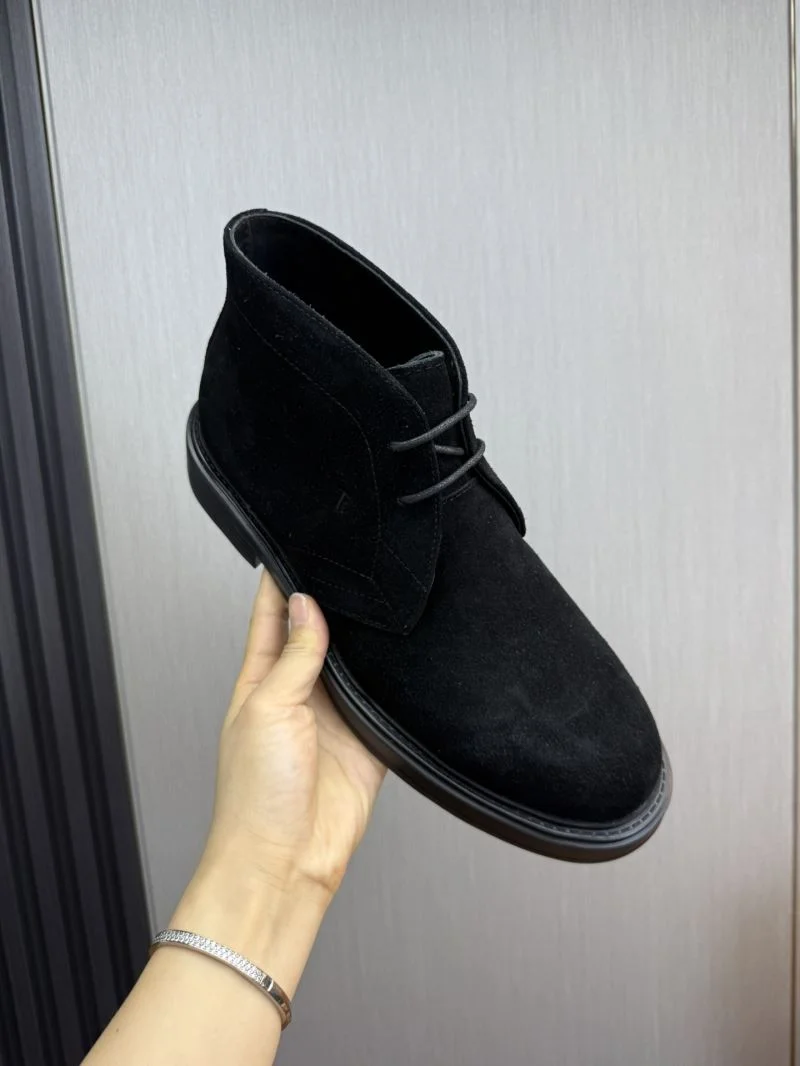 High fidelity Tods Boots