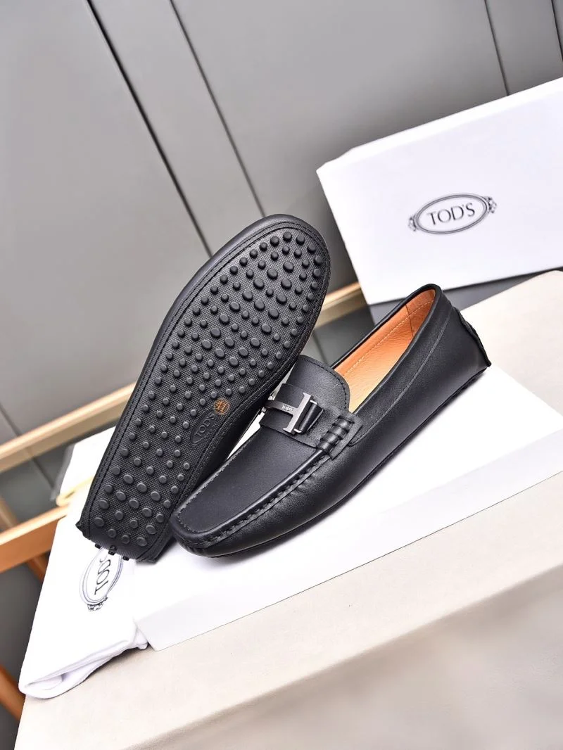 Indistinguishable Tods Shoes