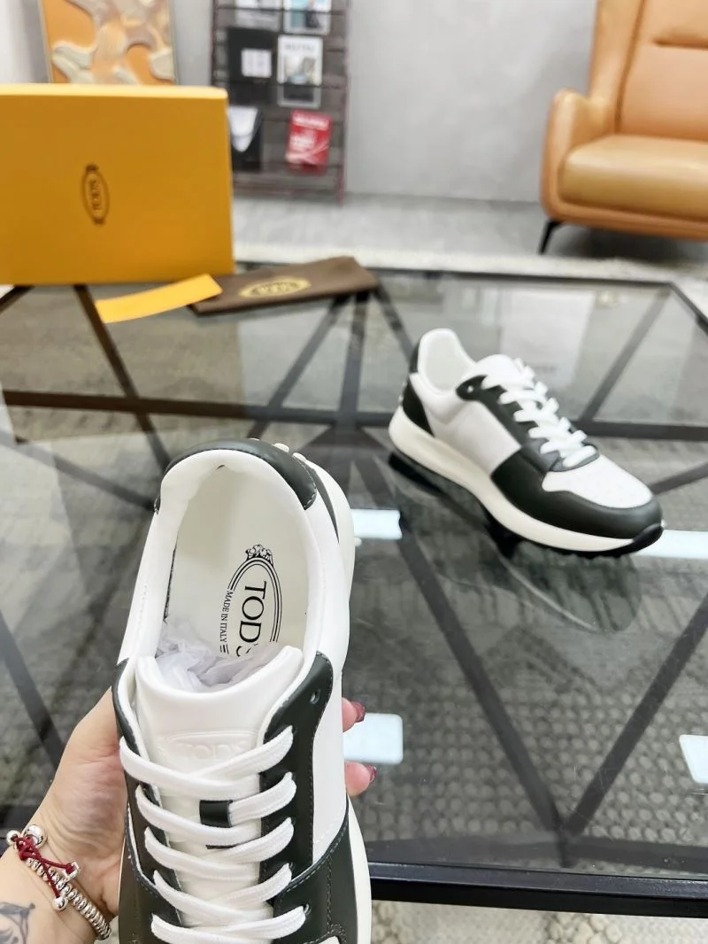 Accurate model Tods Shoes