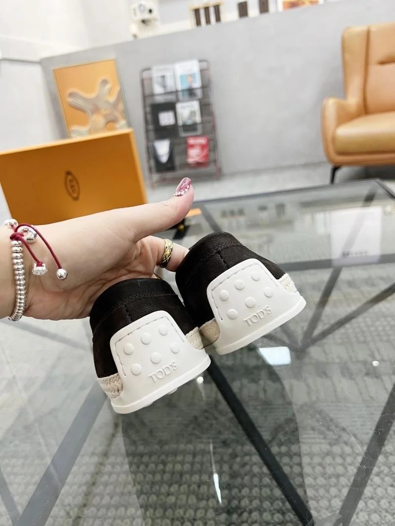 Indistinguishable Tods Shoes