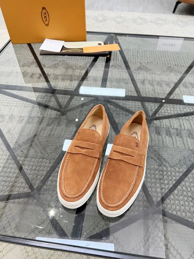 Indistinguishable Tods Shoes