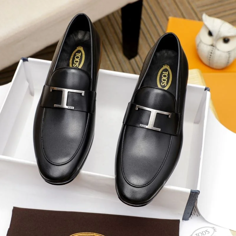 Cut-rate Tods Shoes