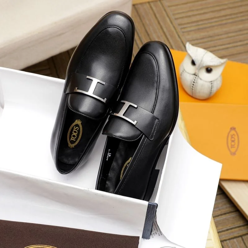 Cut-rate Tods Shoes