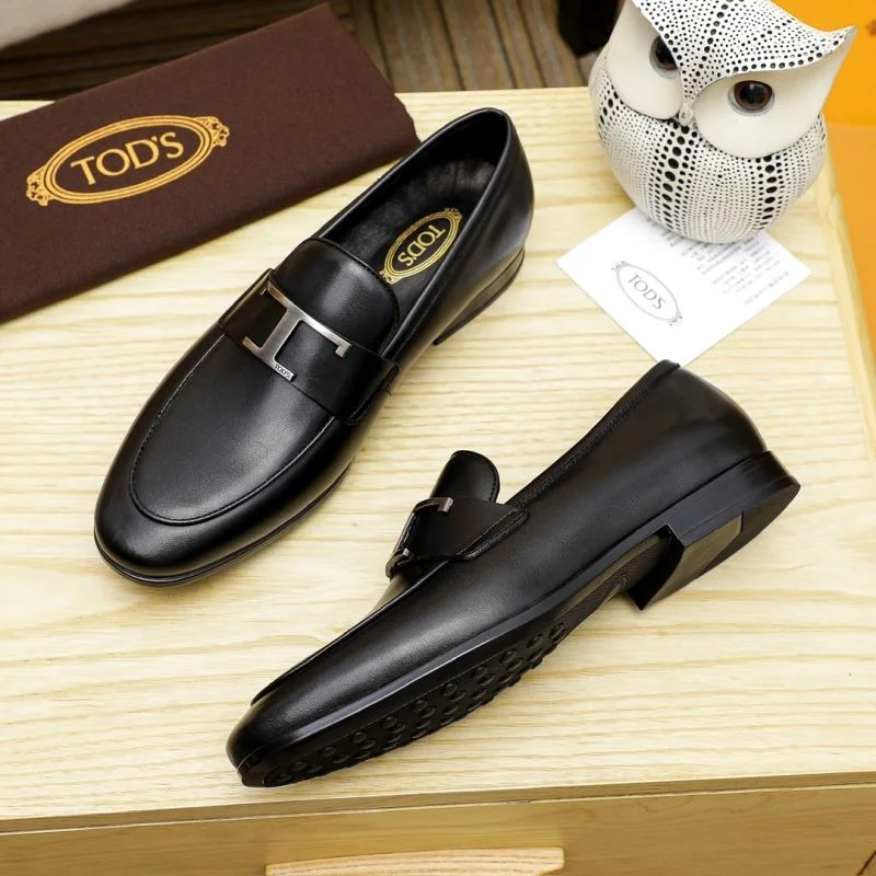 Cut-rate Tods Shoes