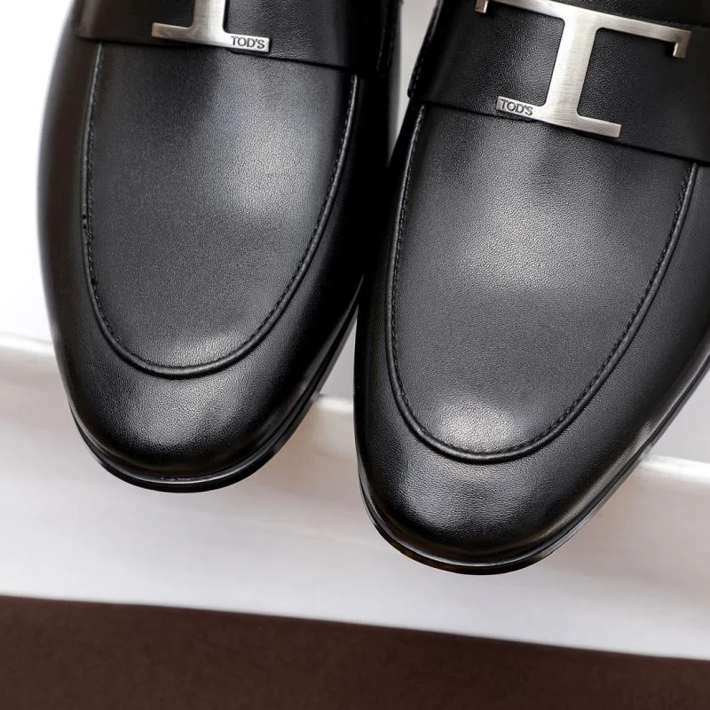 Cut-rate Tods Shoes