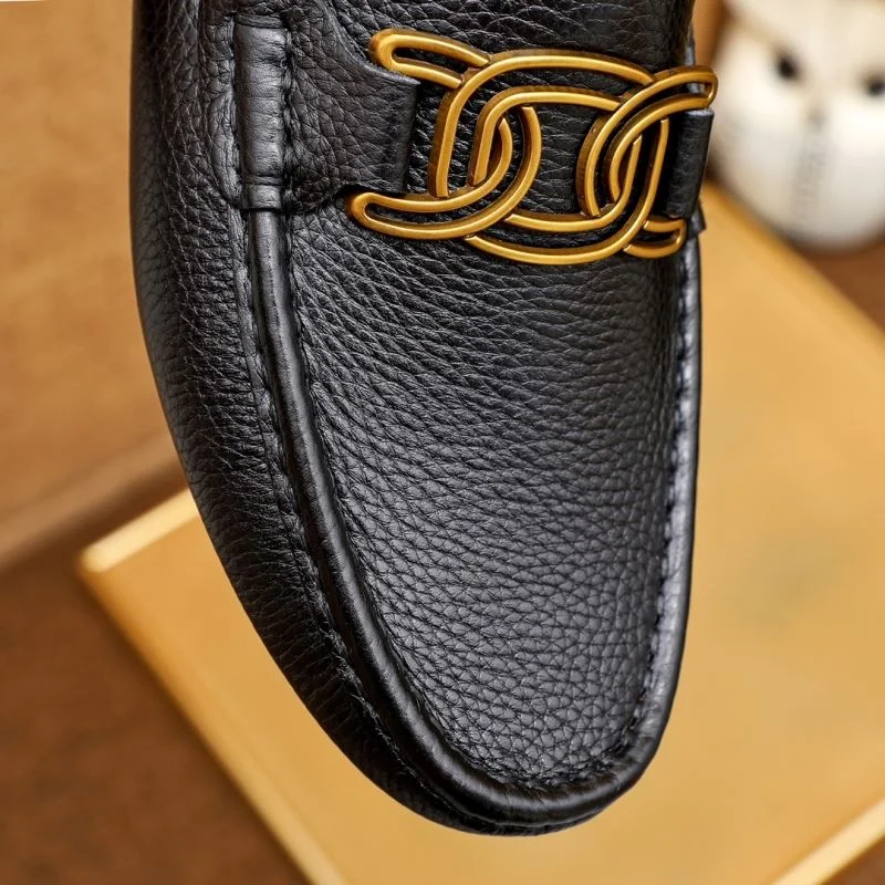 Indistinguishable Tods Shoes