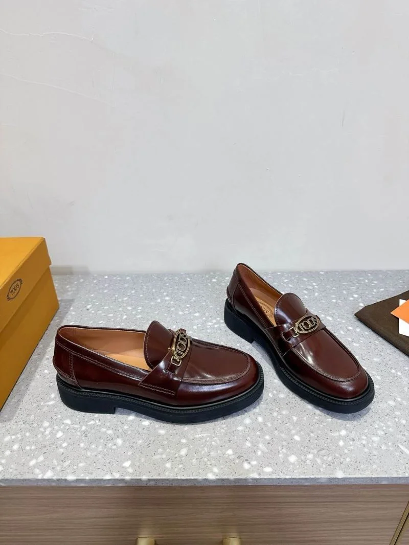 Value-priced Tods Shoes