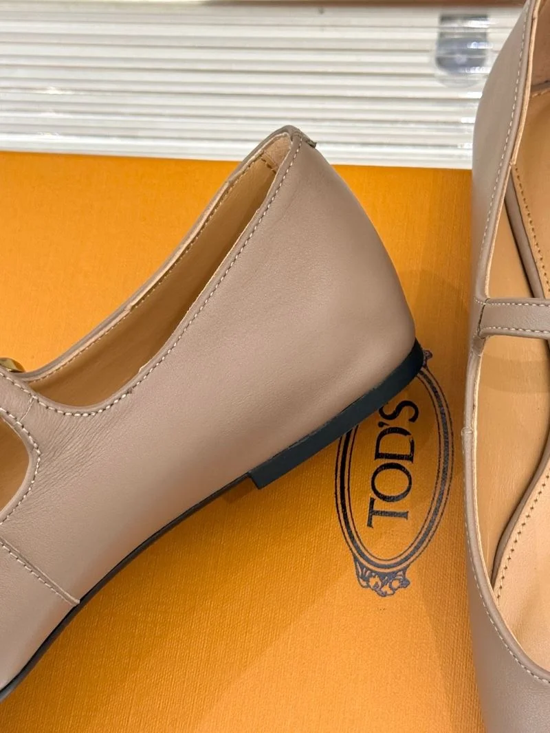Mirror quality Tods Shoes