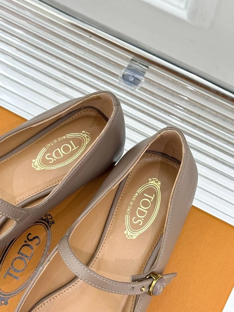 Mirror quality Tods Shoes
