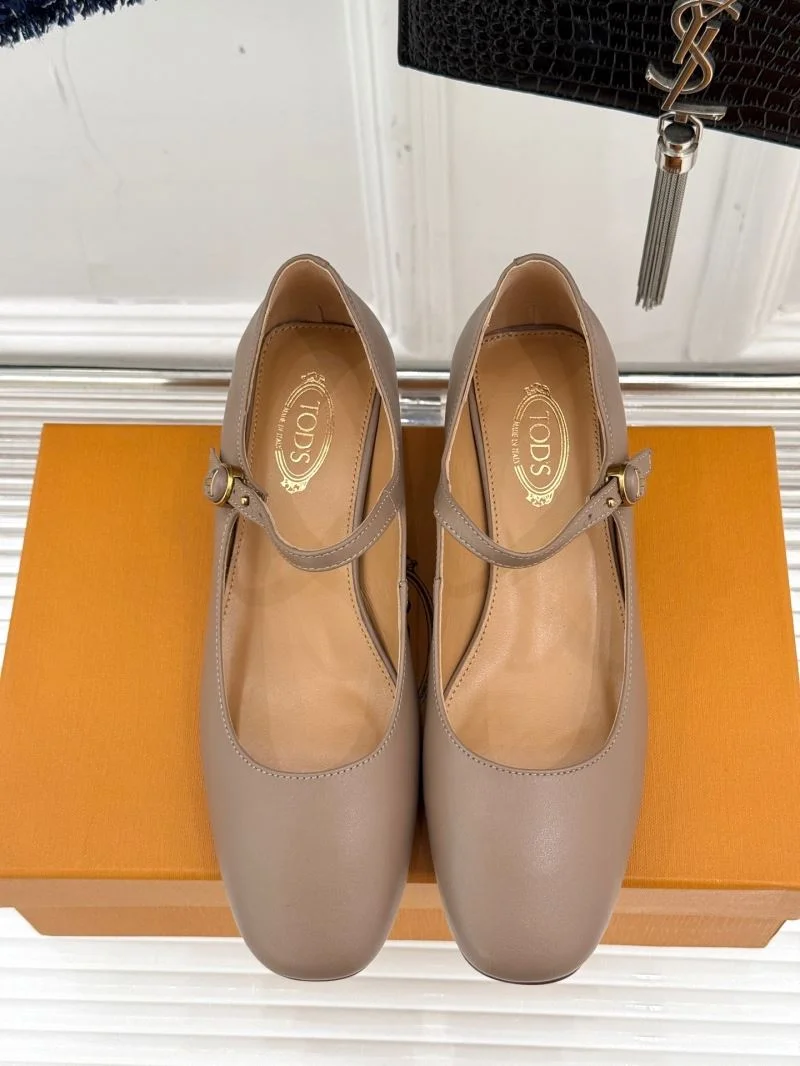 Value-priced Tods Shoes