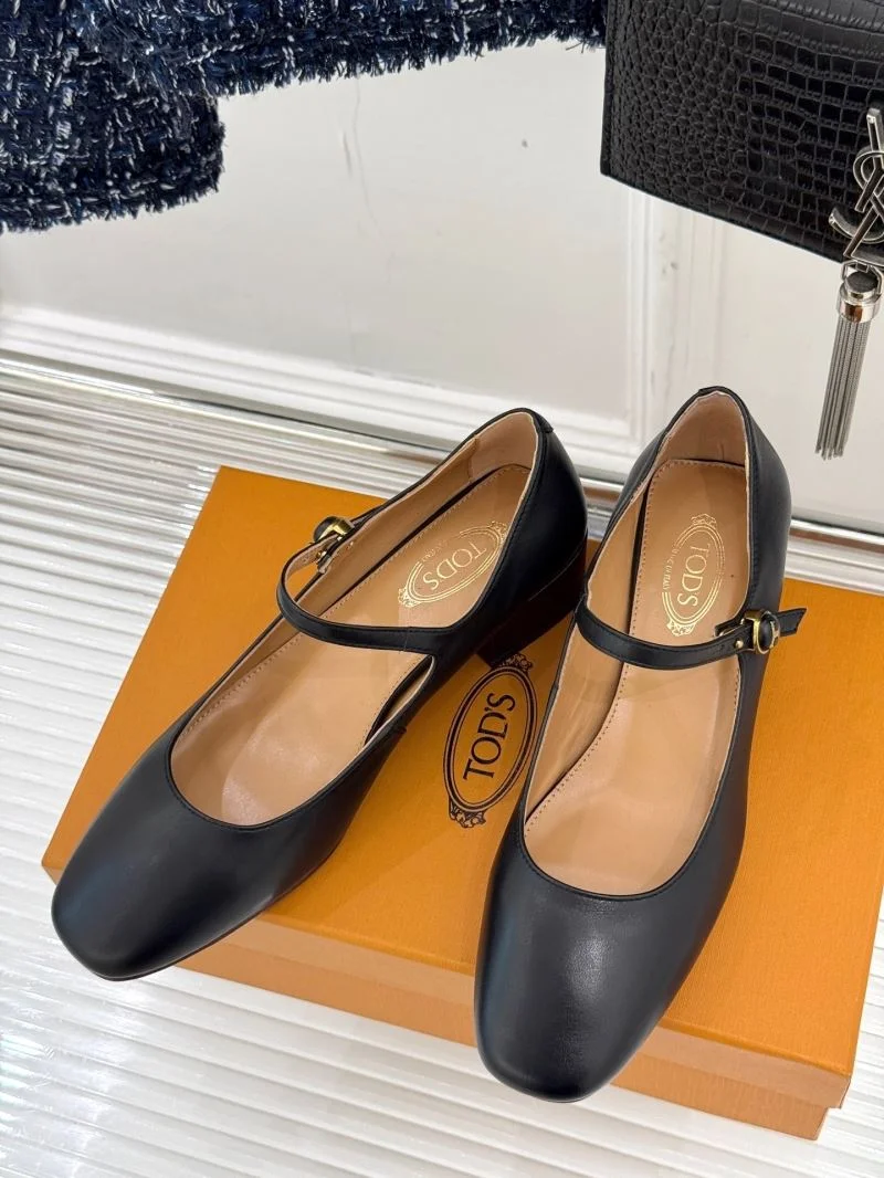 Mirror quality Tods Shoes