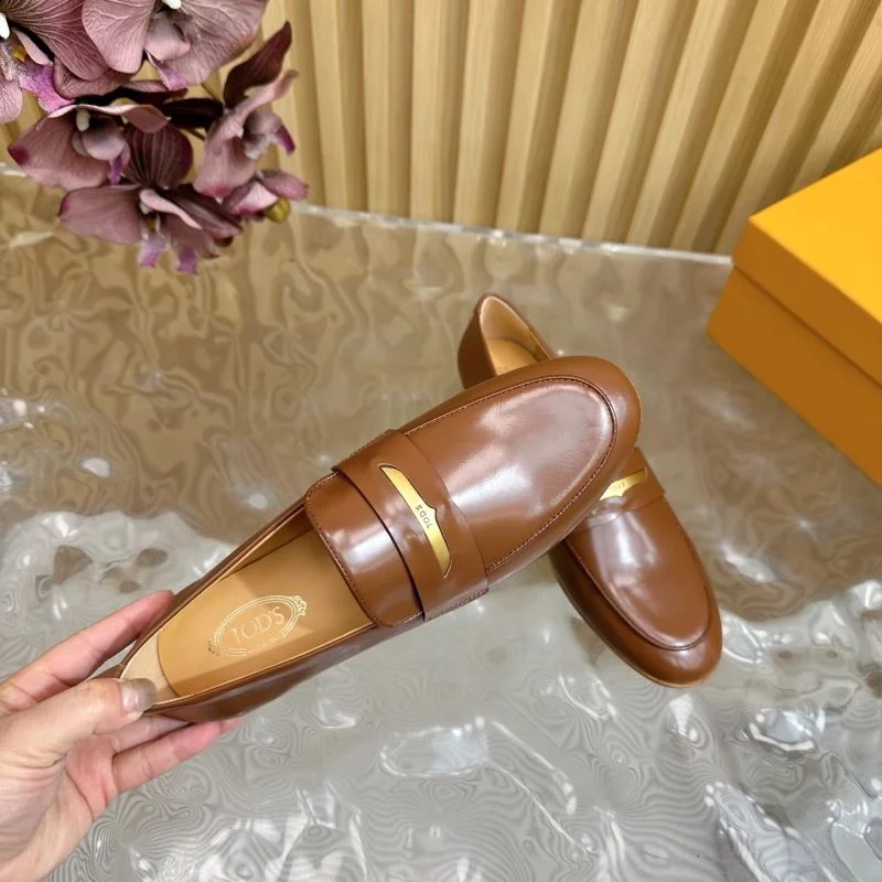 Value-priced Tods Shoes