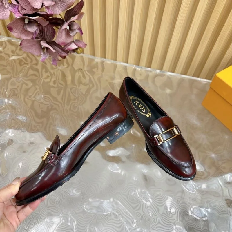 Cut-rate Tods Shoes