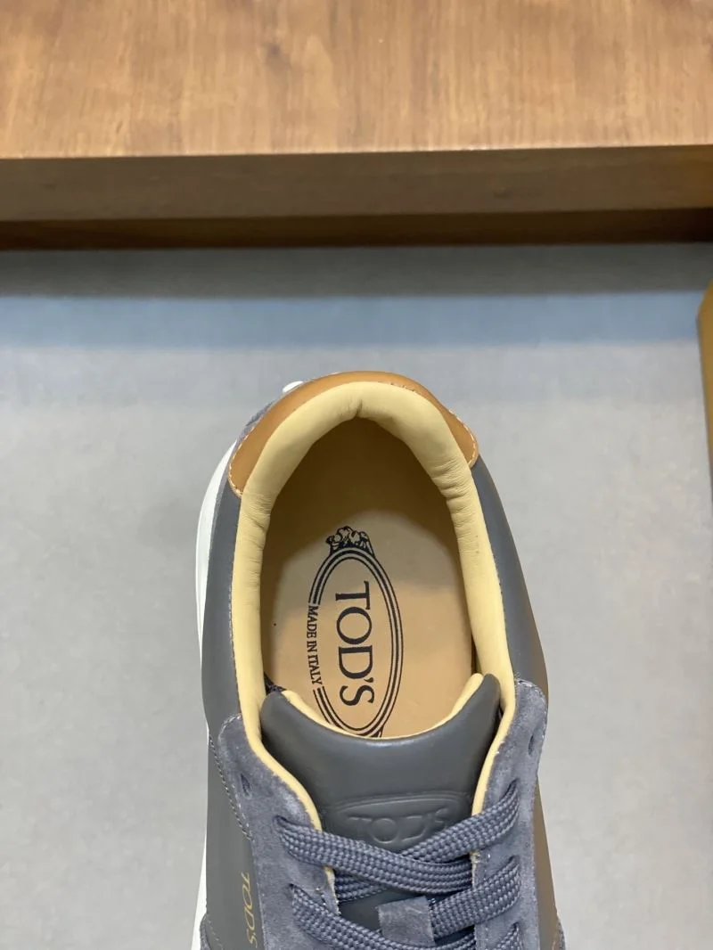 Accurate model Tods Shoes
