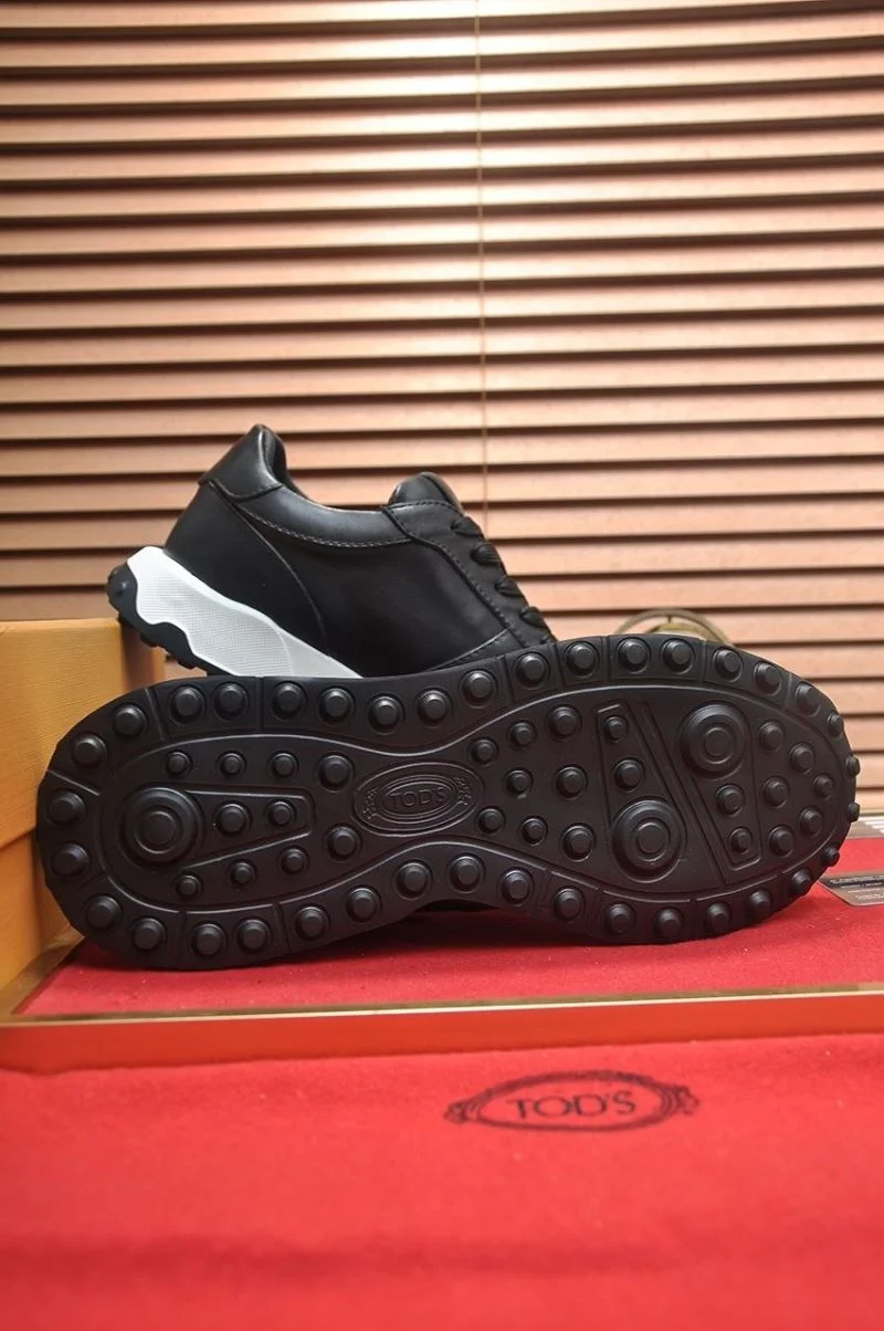Value-priced Tods Shoes