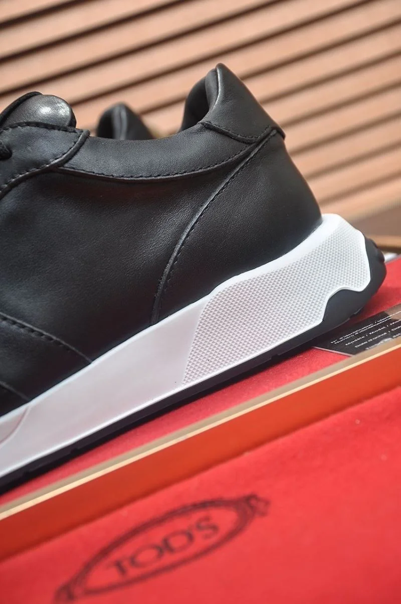 Value-priced Tods Shoes