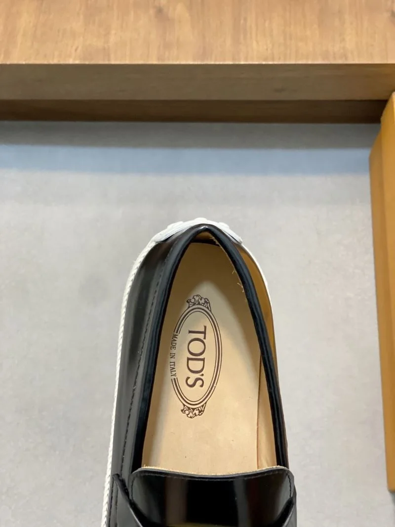 Exact replica Tods Shoes
