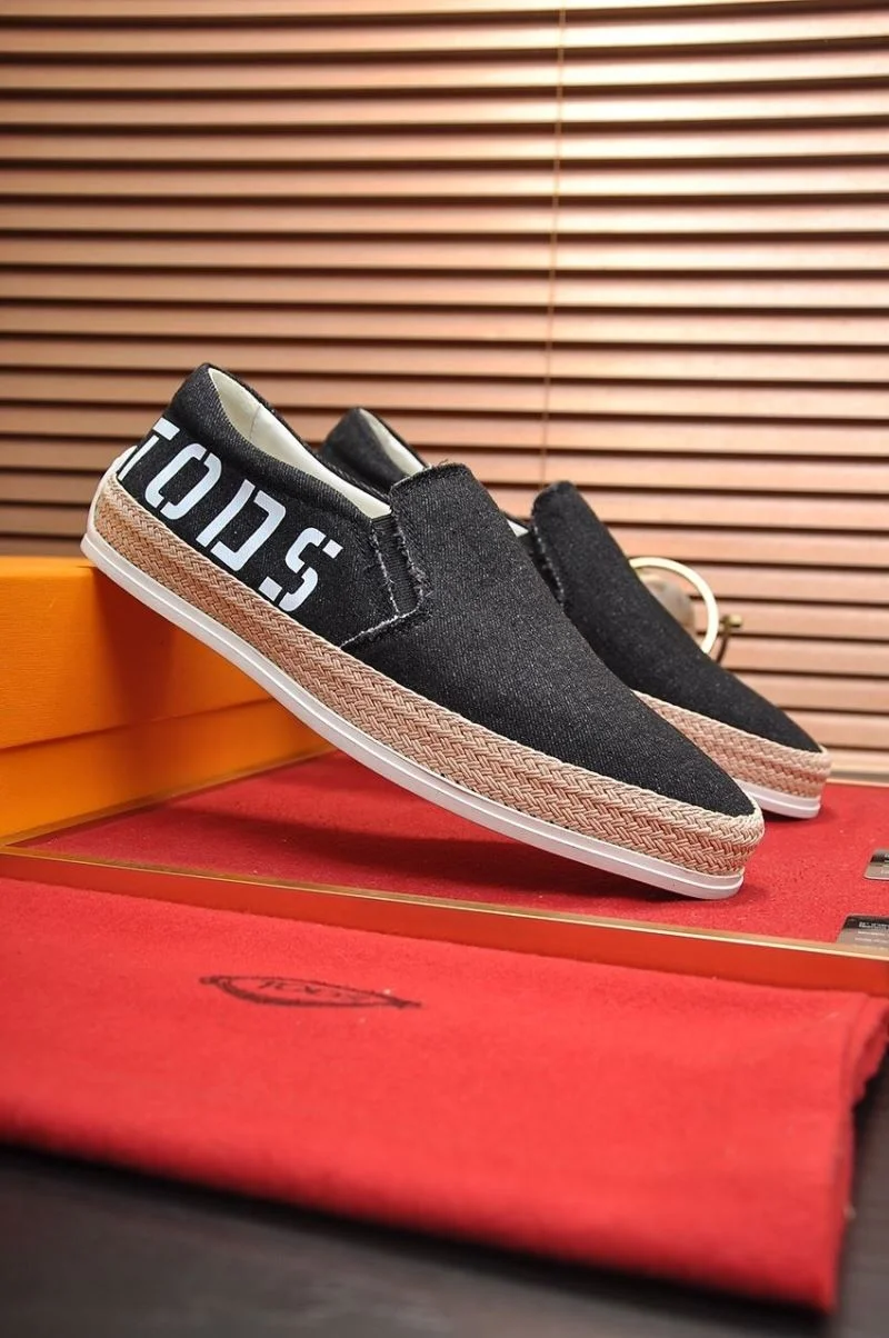 Indistinguishable Tods Shoes