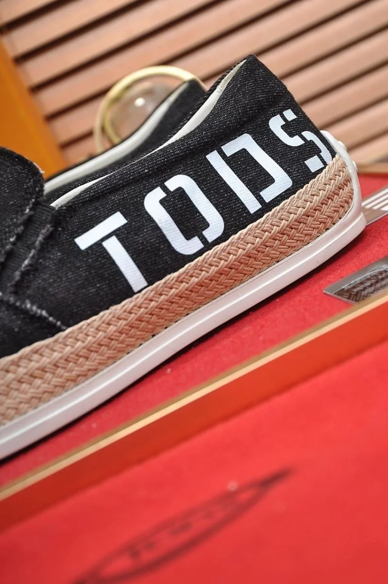 Indistinguishable Tods Shoes