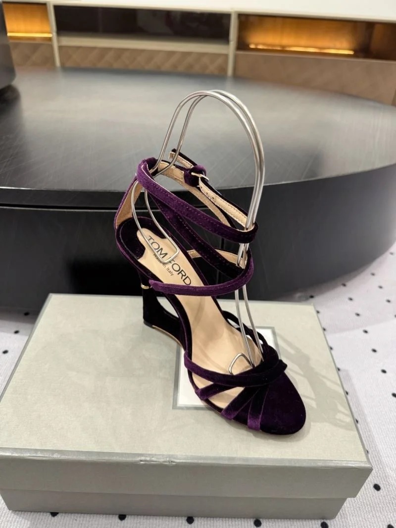 Accurate model Tom Ford Sandals