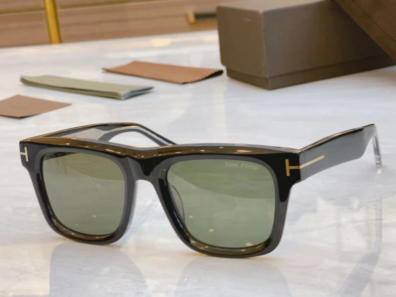 Accurate model Tom Ford Sunglasses