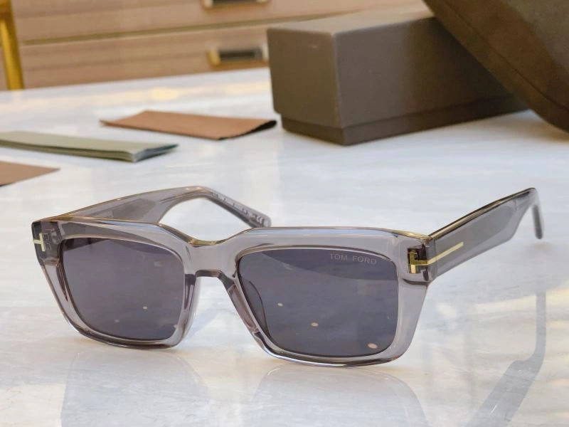 Top mirror Tom Ford Sunglasses
