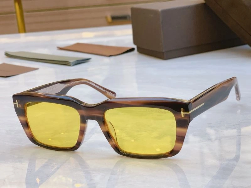 Top mirror Tom Ford Sunglasses