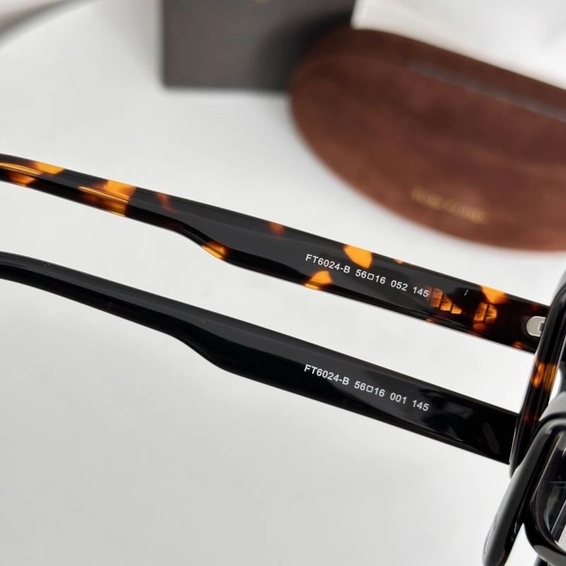 High fidelity Tom Ford Sunglasses