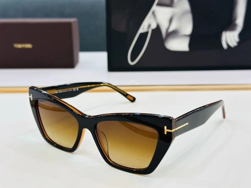 Top mirror Tom Ford Sunglasses
