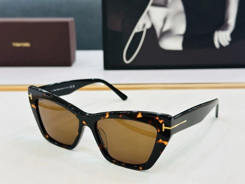 Top mirror Tom Ford Sunglasses