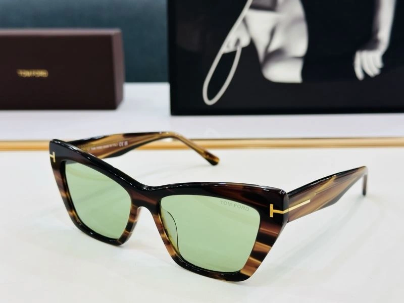 Top mirror Tom Ford Sunglasses