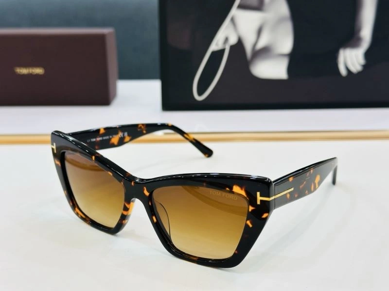 Top mirror Tom Ford Sunglasses